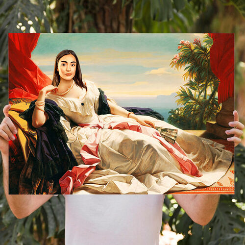 "The Lady" Personalized Royal Head Photo Frame for Her - Drawmade.com